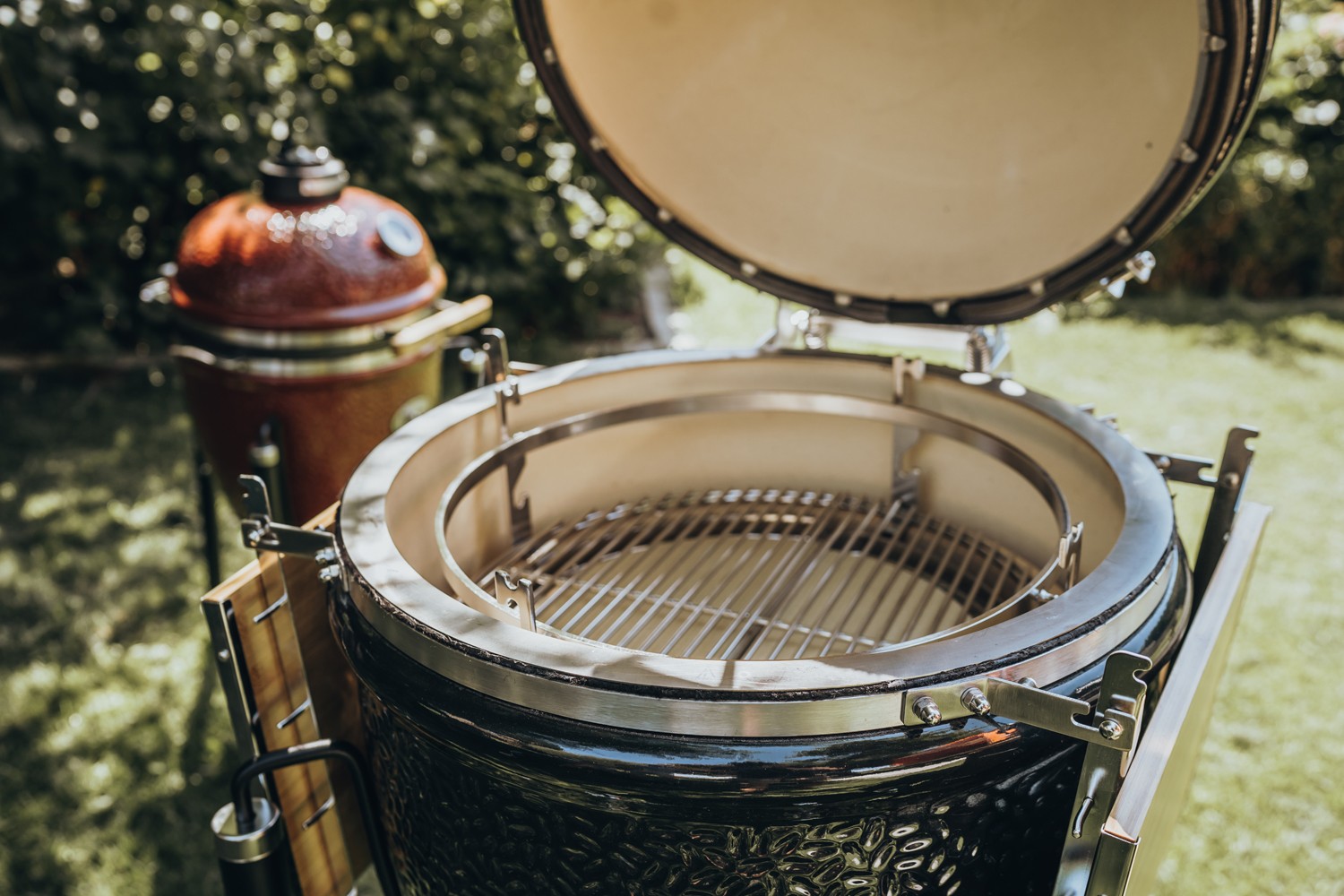 Kamado Monolith Le Chef Pro Series 2.0 Guru Edition